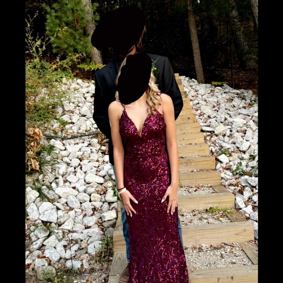 Windsor | Dresses | Windsor Maroon Mermaid Dress Elegant Burgundy ...